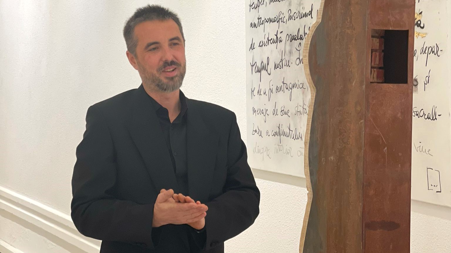 Vladlen Babcinetchi - Un portret al artistului în era digitală ...